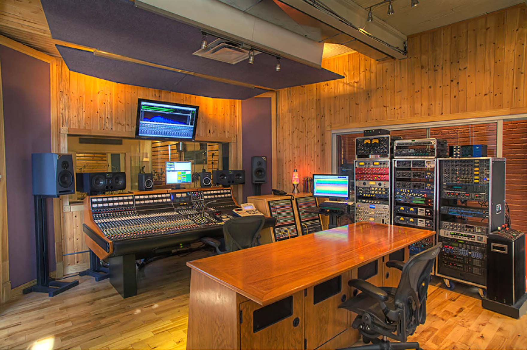 Montréal's Analog Recording Scene Defined by Studio 270's API Legacy ...